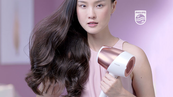 Hair Dryer Prestige with SenseIQ | Philips